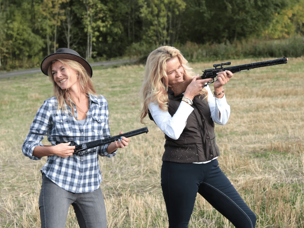 Tar humor på blodig alvor - TRUDE HELÉN HOLE